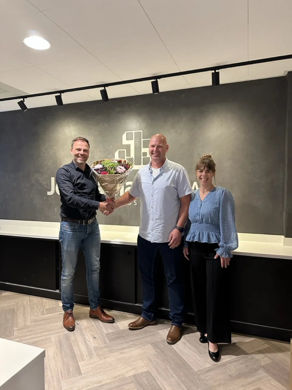 Beslissen, bouwen en doorgaan: Robert Bootsma 25 jaar in dienst ...